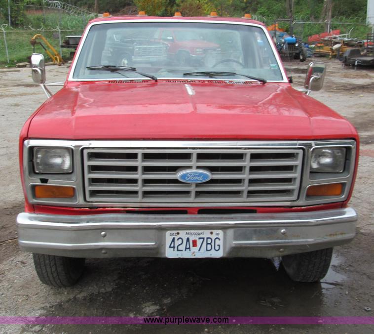 1983 Ford F350 pickup truck cab and chassis in Kansas City, MO | Item ...
