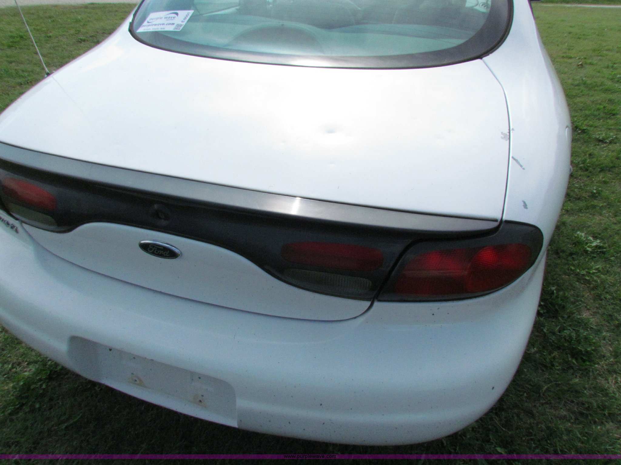 1998 Ford Taurus in Winfield, KS | Item E8051 sold | Purple Wave