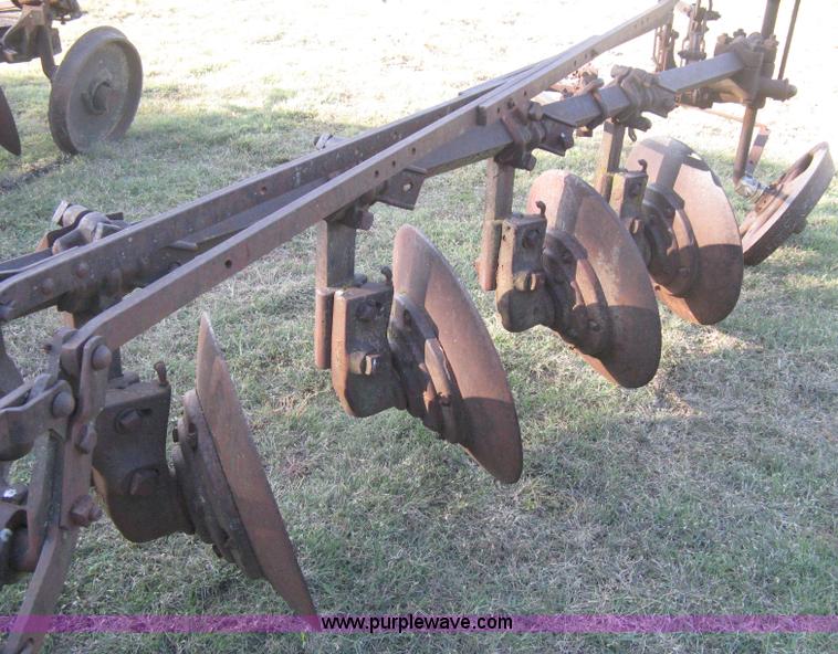 John Deere M508A four bottom disk plow in Sedgwick, KS | Item M9023 ...