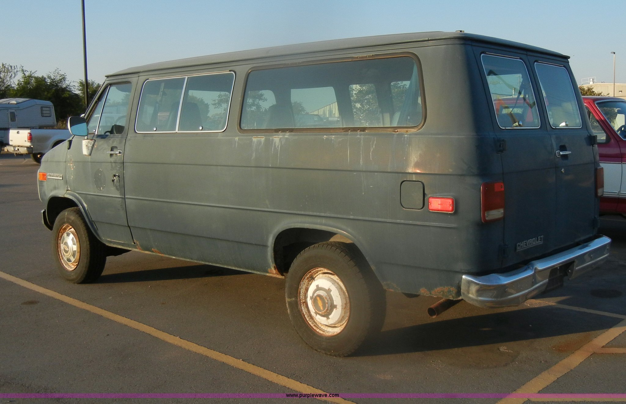 1988 Chevrolet G30 van in Manhattan, KS | Item D4823 sold | Purple Wave