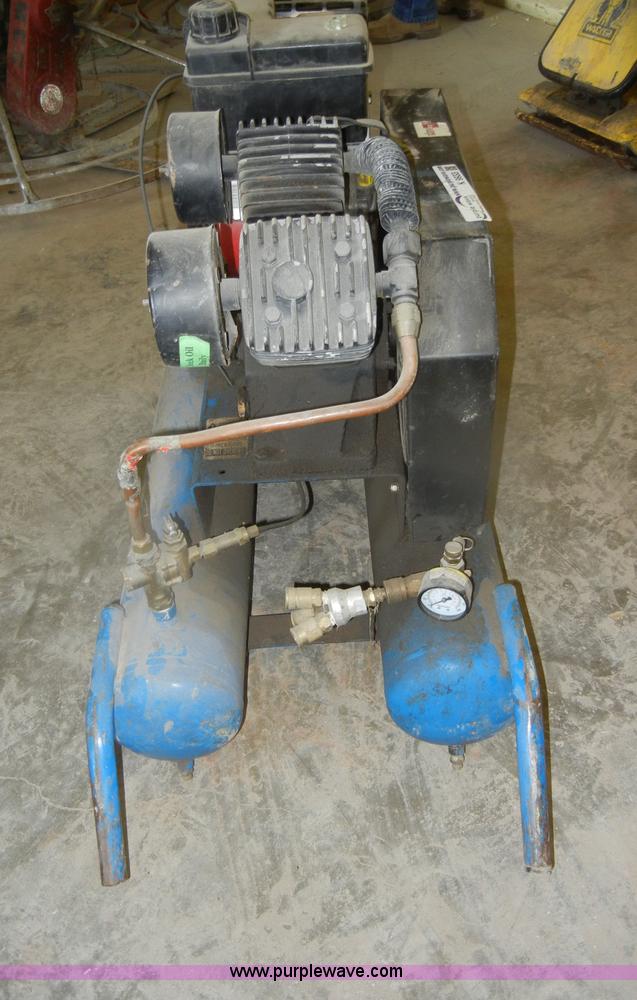 Pow-R-Quip air compressor in Lansing, KS | Item K9933 sold | Purple Wave