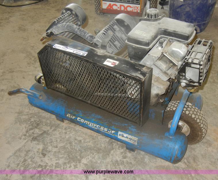 Pow-R-Quip air compressor in Lansing, KS | Item K9933 sold | Purple Wave