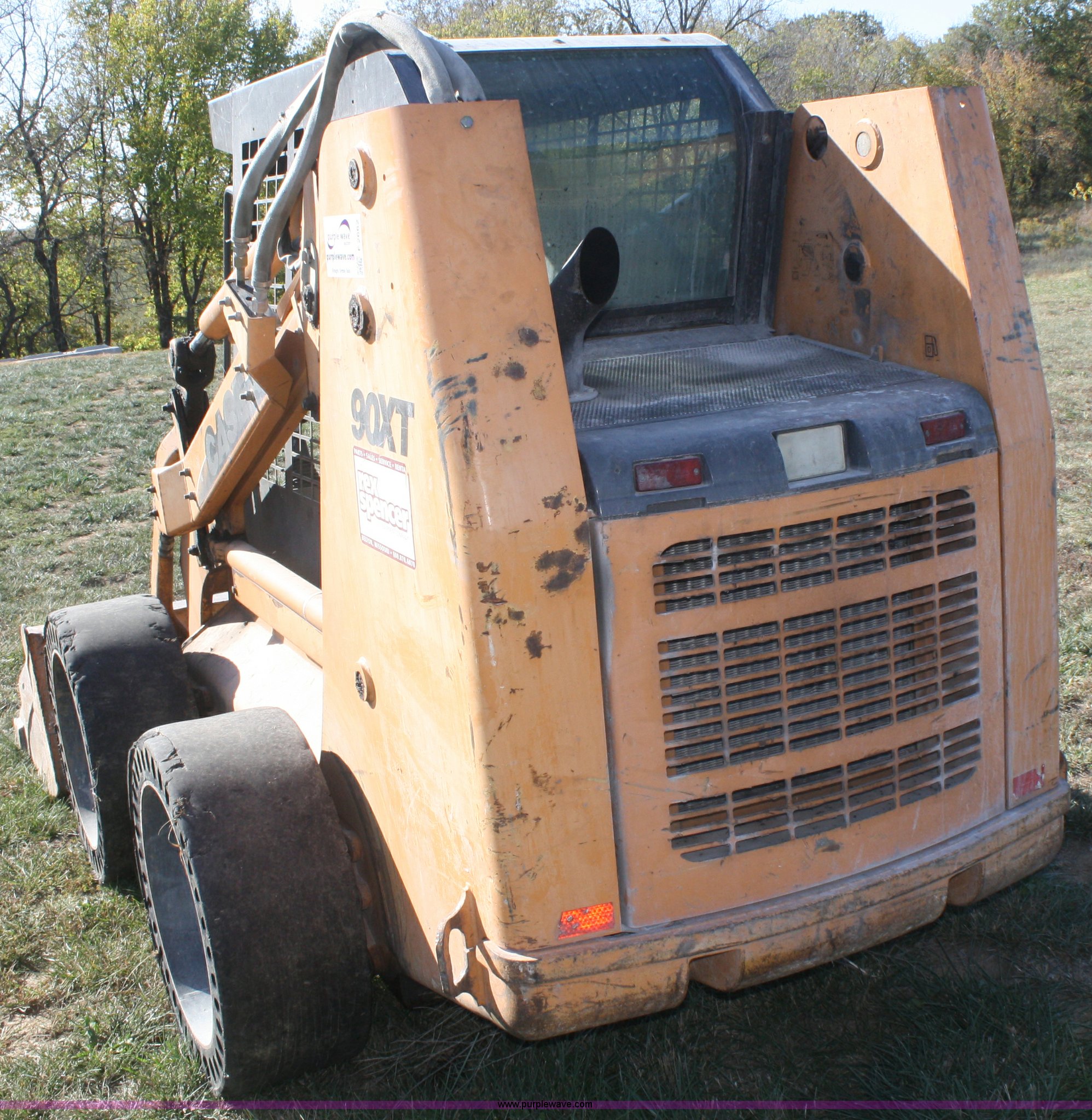 Case 90XT skid steer in Lansing, KS | Item F2662 sold | Purple Wave