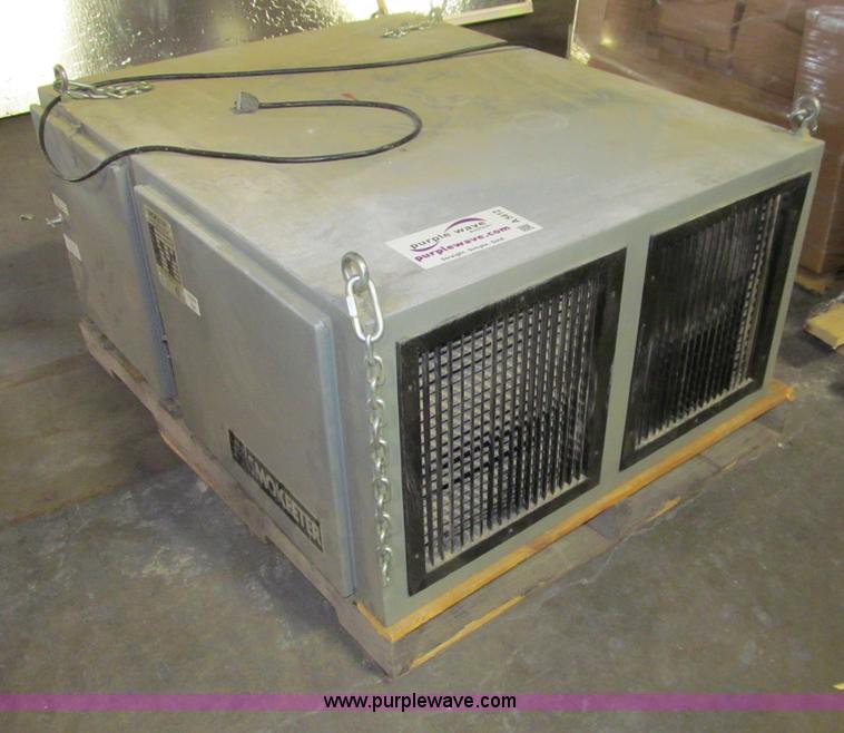 Smokeeter in Des Moines, IA | Item A5412 sold | Purple Wave