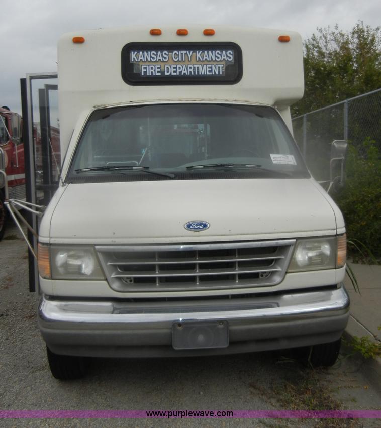 1992 Ford E350 transit bus in Kansas City, KS | Item D4921 sold ...