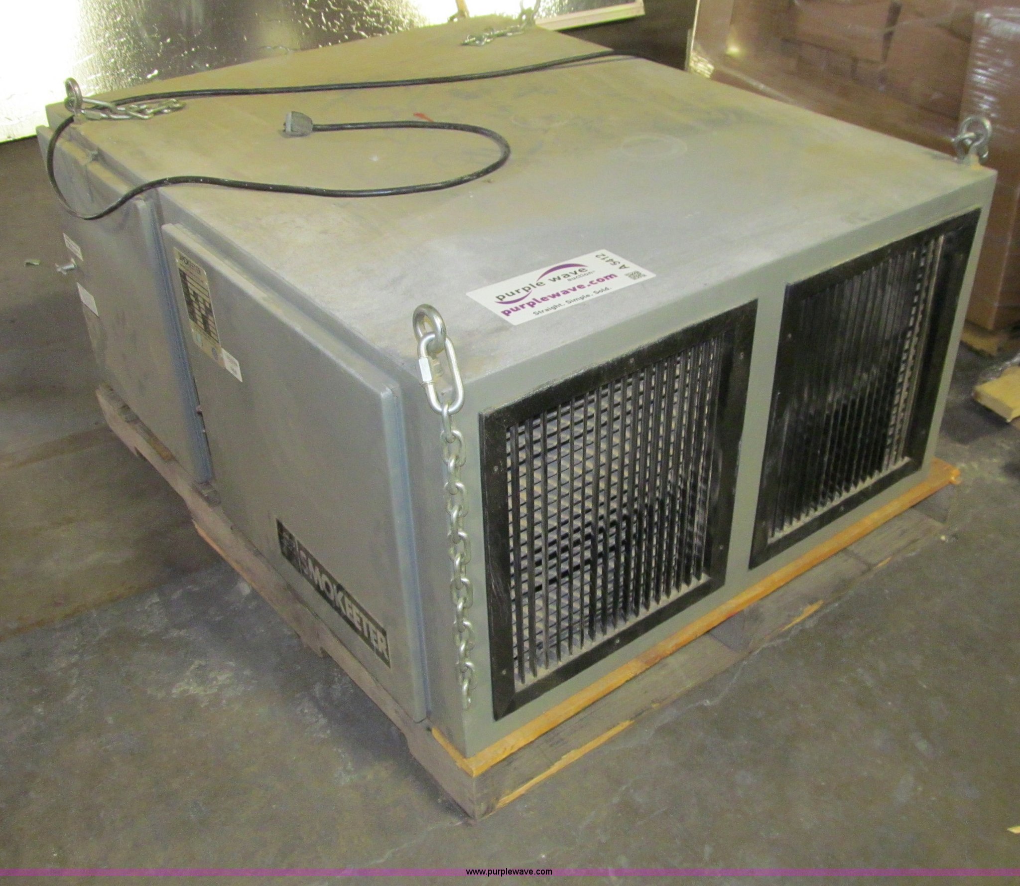 Smokeeter in Des Moines, IA | Item A5412 sold | Purple Wave