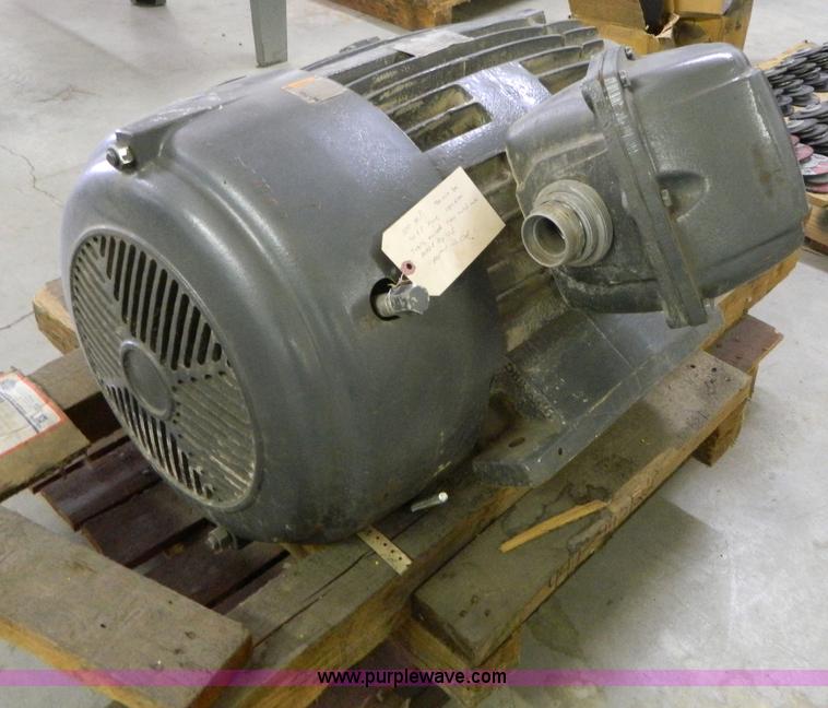 100 HP three phase motor in Concordia, KS | Item S9112 sold | Purple Wave