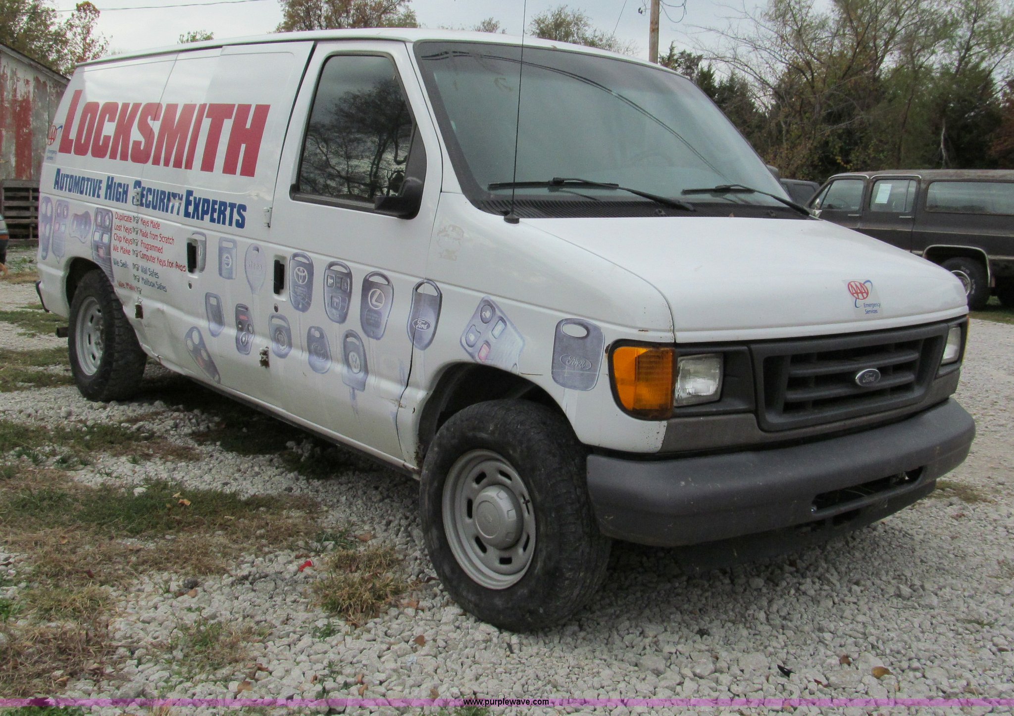 2006 Ford Econoline E150 cargo van in Harrisonville, MO | Item E5662 ...