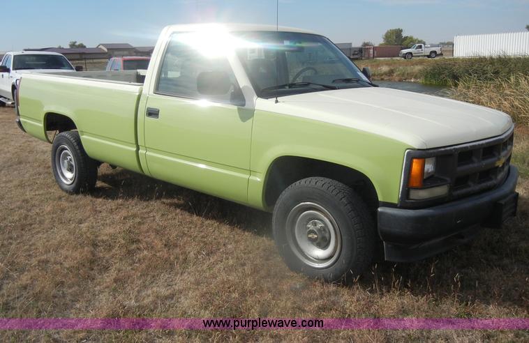1993 Chevrolet Cheyenne K1500 pickup truck in Hays, KS | Item D4832 ...