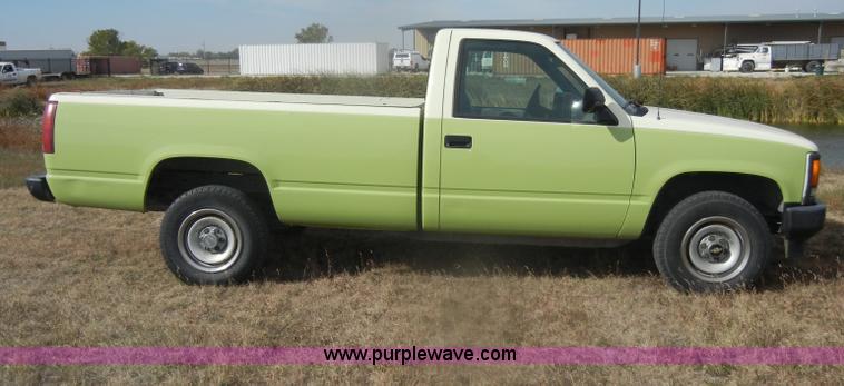 1993 Chevrolet Cheyenne K1500 pickup truck in Hays, KS | Item D4832 ...