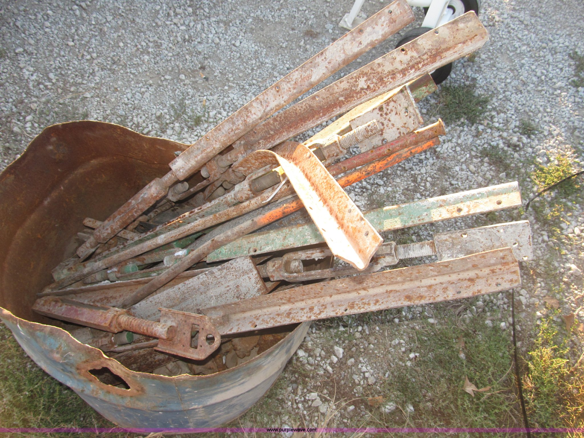 (8) Symon turnbuckles in Falls City, NE | Item K9606 sold | Purple Wave