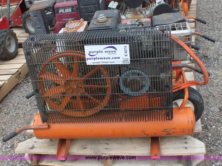 1997 American IMC TB807-1 air compressor in Hutchinson, KS | Item E4074 ...
