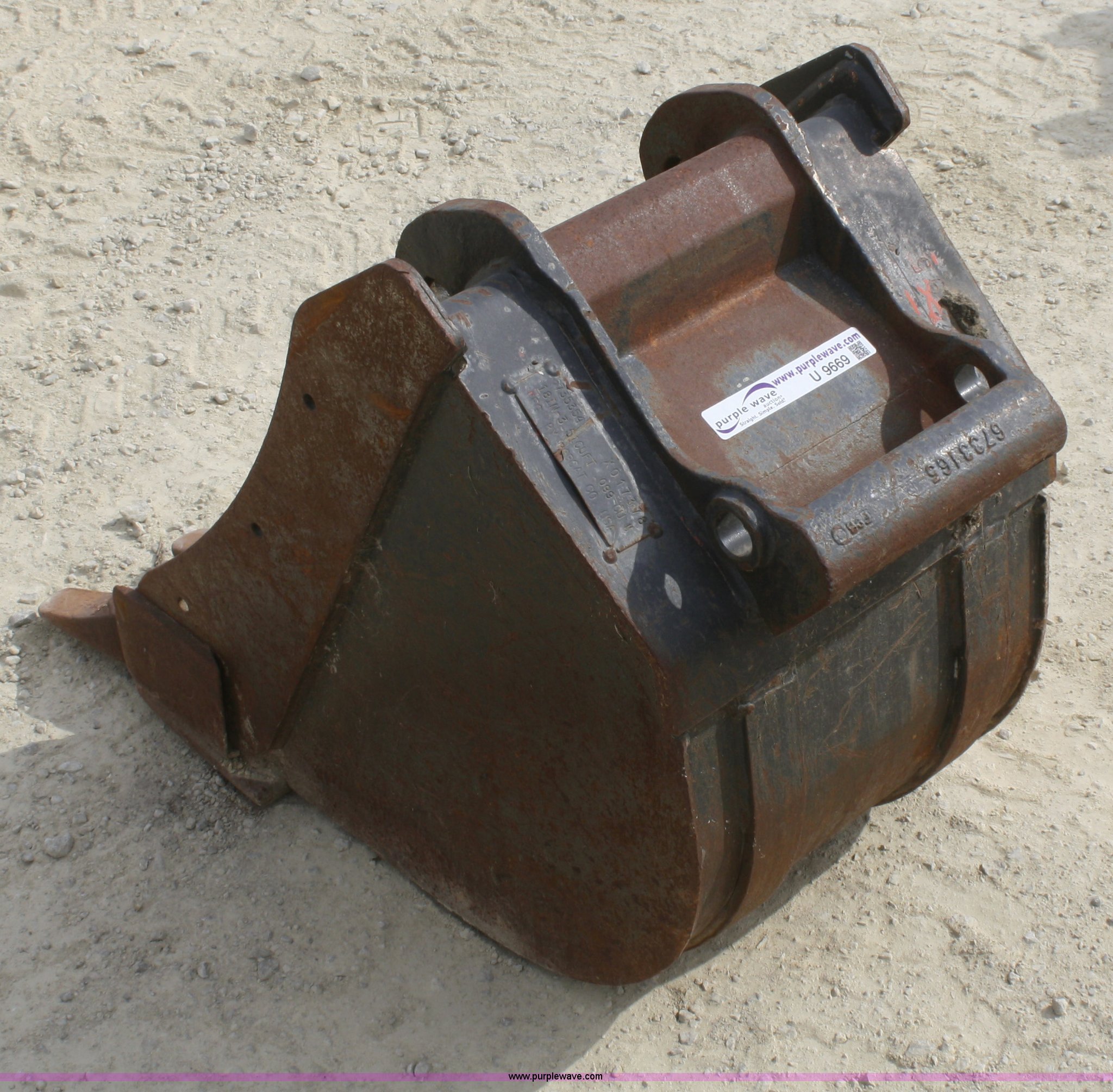 Bobcat 18" mini excavator bucket in Manhattan , KS | Item U9669 sold ...