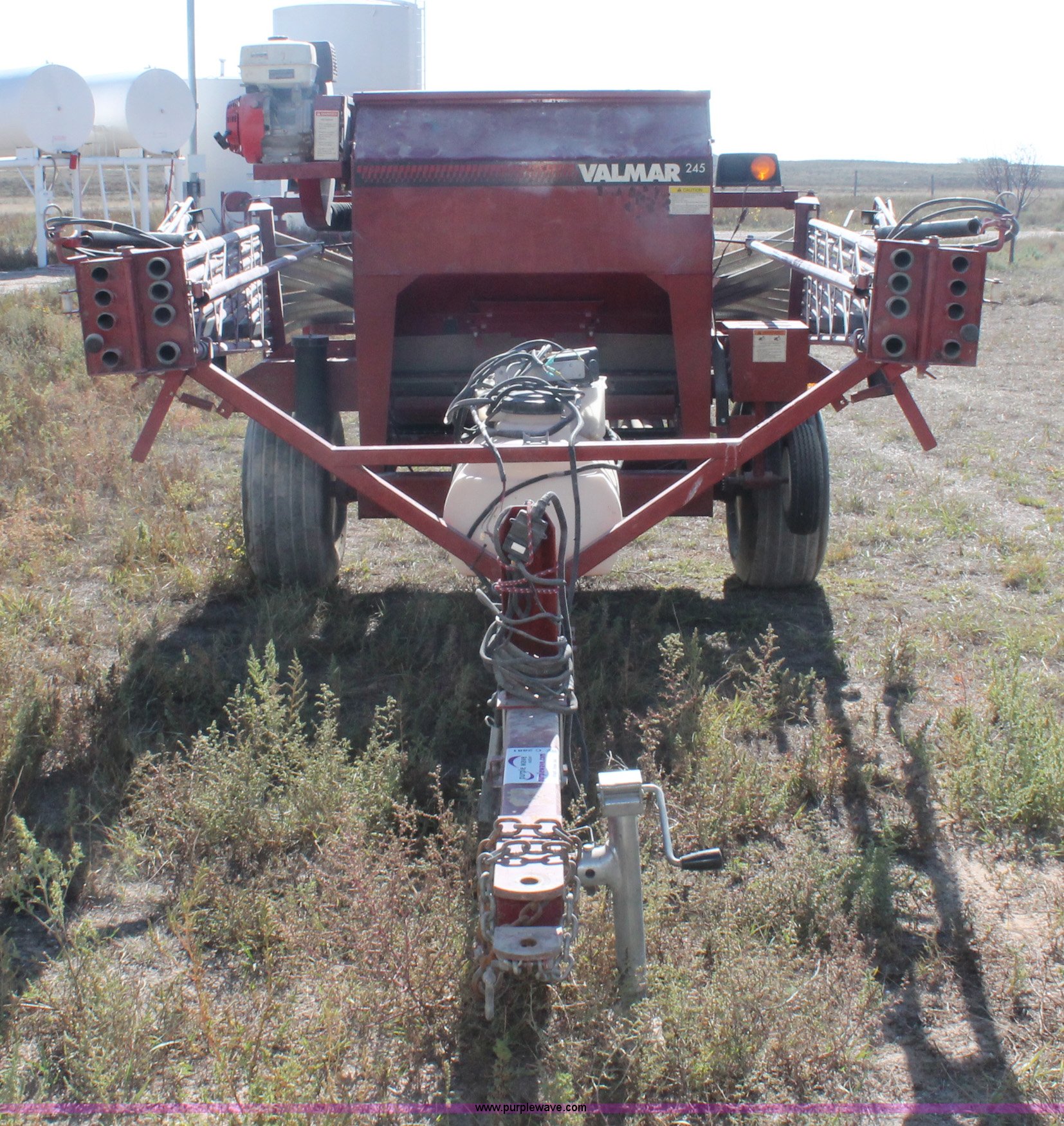 Valmar 245 granular applicator in Garden City, KS | Item C2881 sold ...