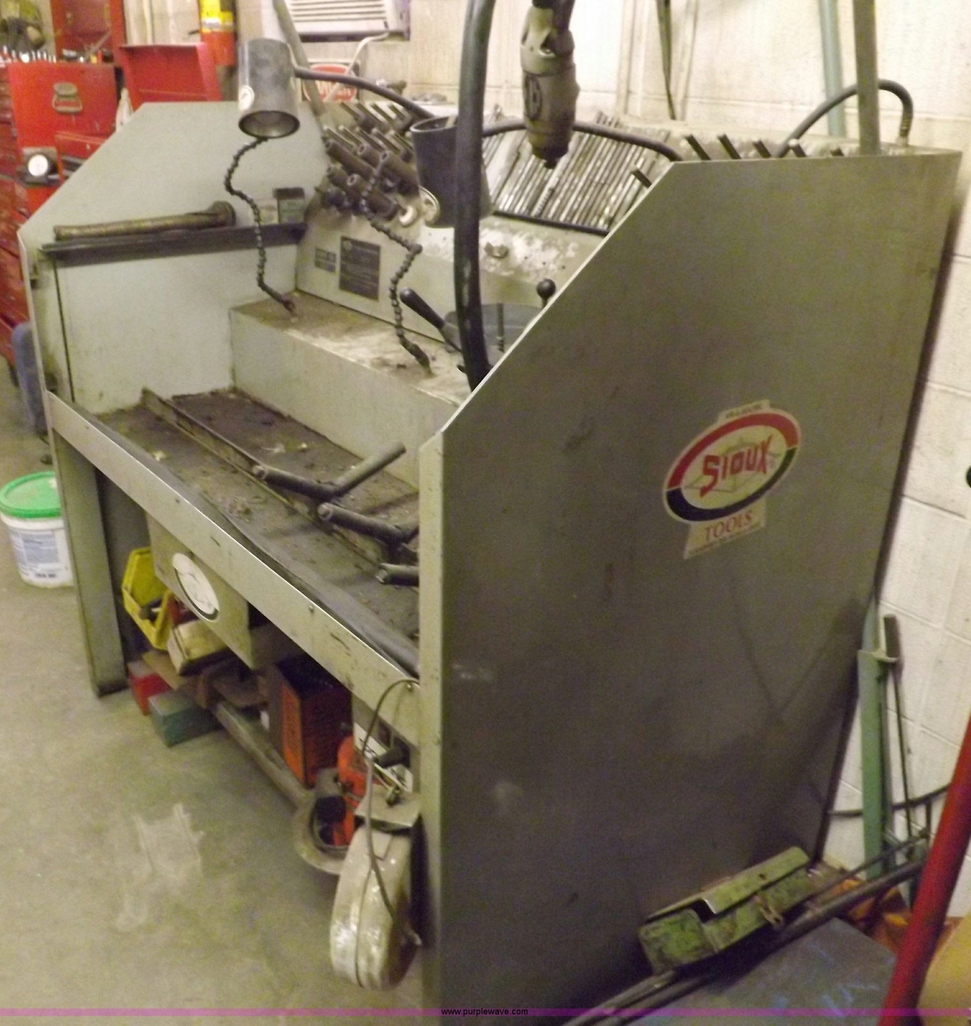 Sioux cylinder head work center in Garden City, KS | Item J9131 sold ...