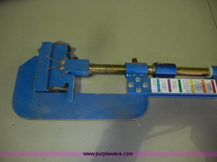 Mustang gas line squeeze off tool in Rapid City, SD | Item O9712 sold ...
