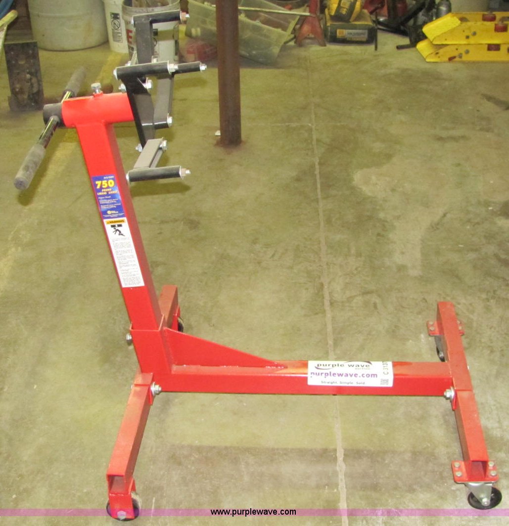 Napa 750 lbs engine stand in Rapid City, SD | Item C3137 sold | Purple Wave