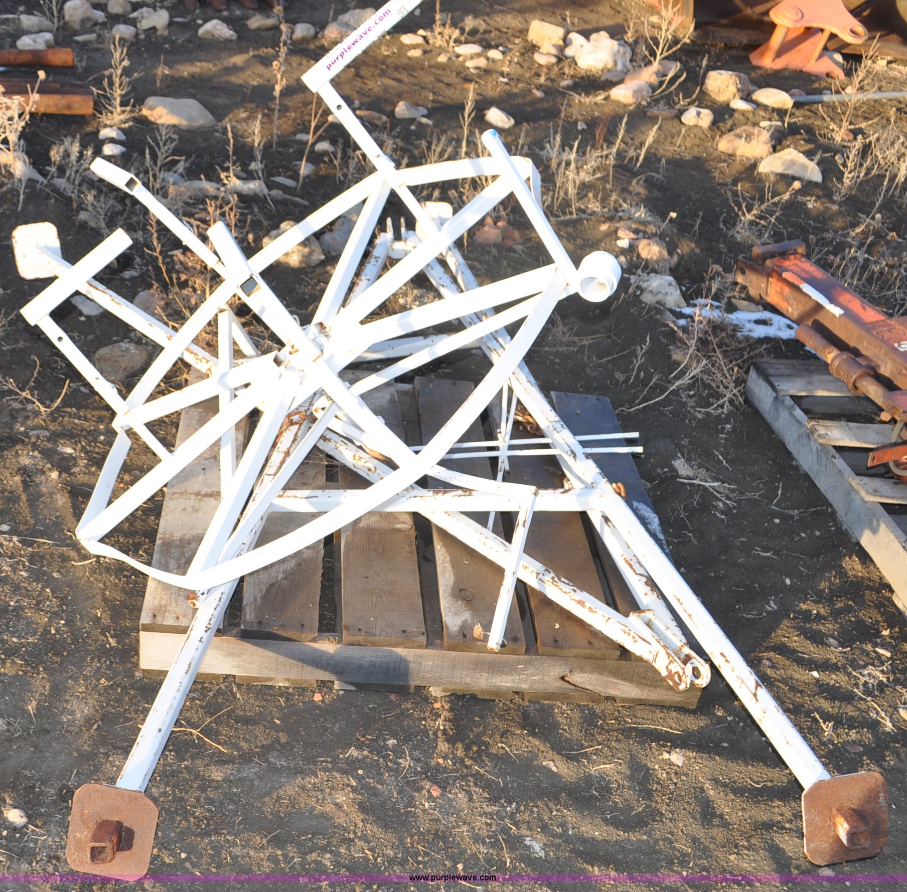 Spool roller with tripod in Rapid City, SD | Item C3293 sold | Purple Wave