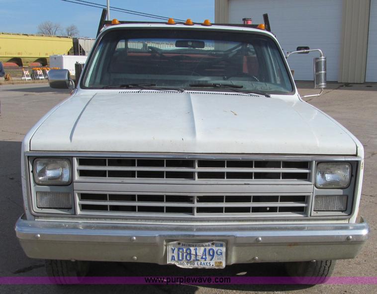 1985 Chevrolet C30 Custom Deluxe flatbed pickup truck in Winona, MN ...