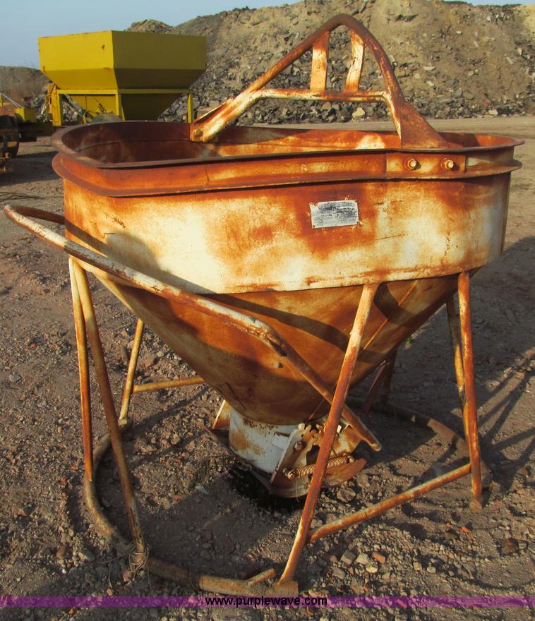 Gar-Bro 440-R concrete bucket in Winona, MN | Item F5817 sold | Purple Wave