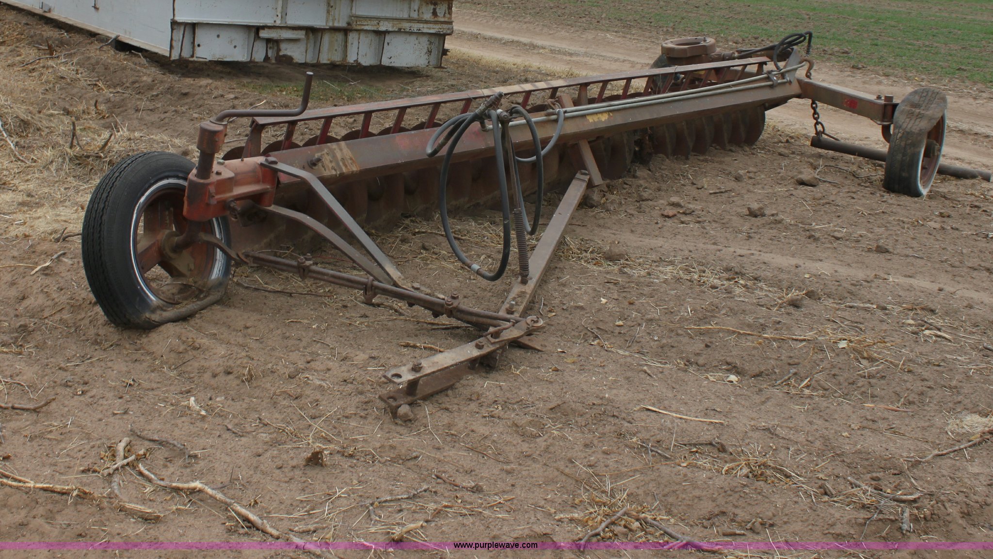 Krause one way disk in Milton, KS | Item V9448 sold | Purple Wave