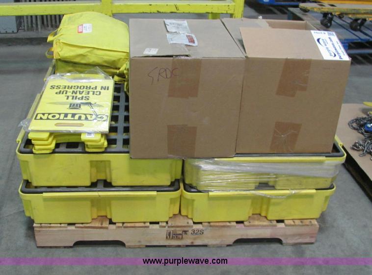 (6) ULine S-12200 universal spill kits in Valley Center, KS | Item ...