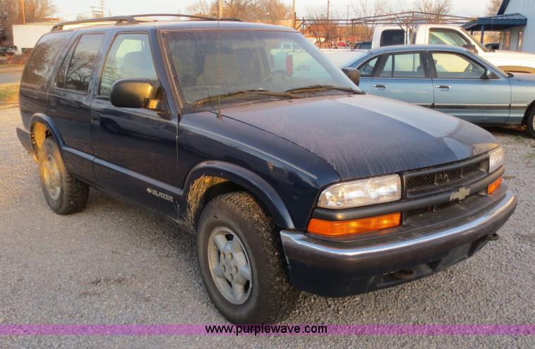 2000 Chevrolet Blazer SUV in Fredonia, KS | Item F6554 sold | Purple Wave