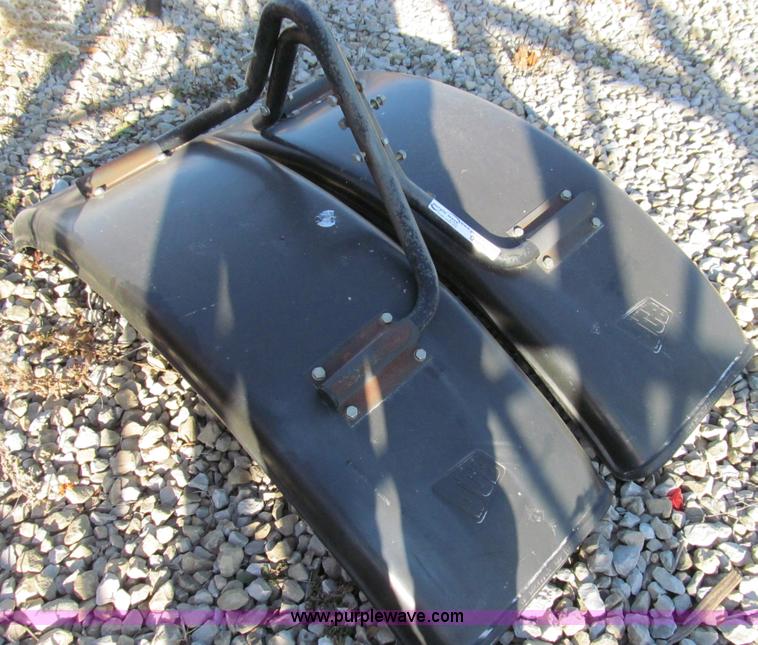 (2) JCB fenders in Fulton, MO | Item O9099 sold | Purple Wave