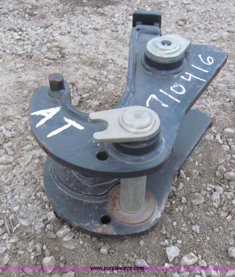 Bobcat quick attach for excavator buckets in Olathe, KS | Item E5784 ...