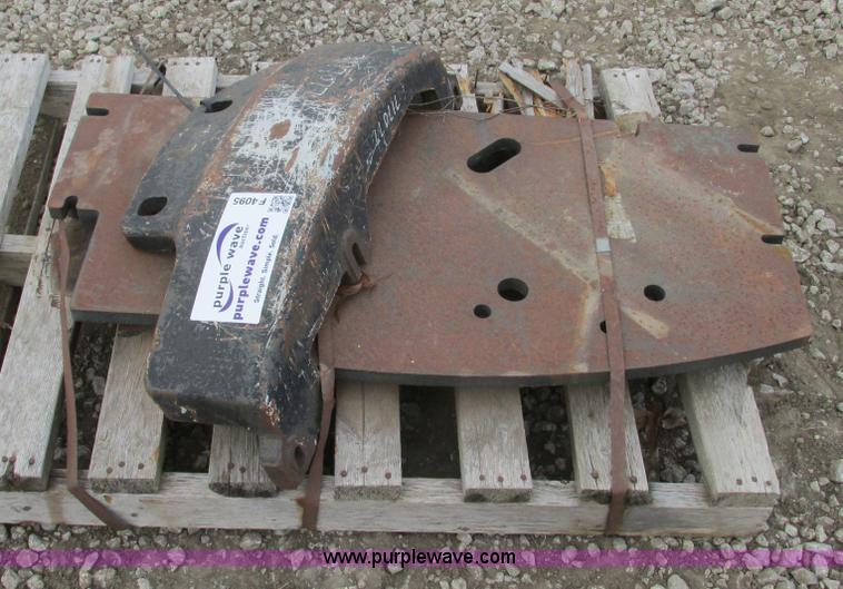 Counter weight kit for a Bobcat 337 excavator in Olathe, KS | Item ...
