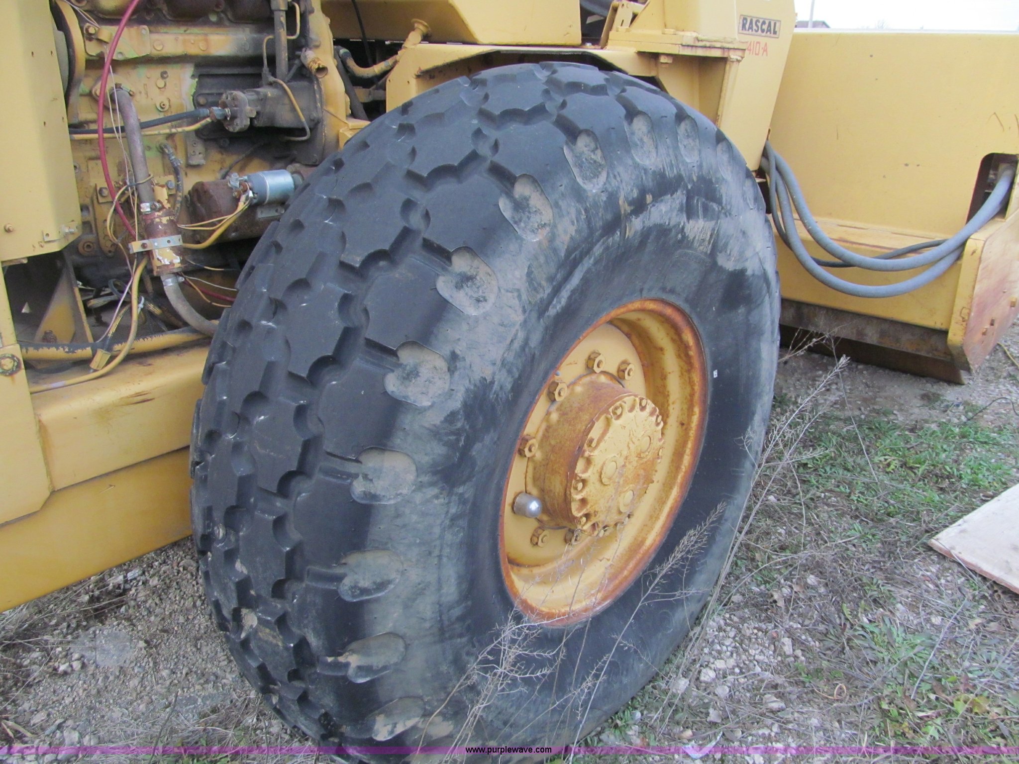 1977 Raygo Rascal 410A smooth drum vibratory roller in Harmony, MN ...