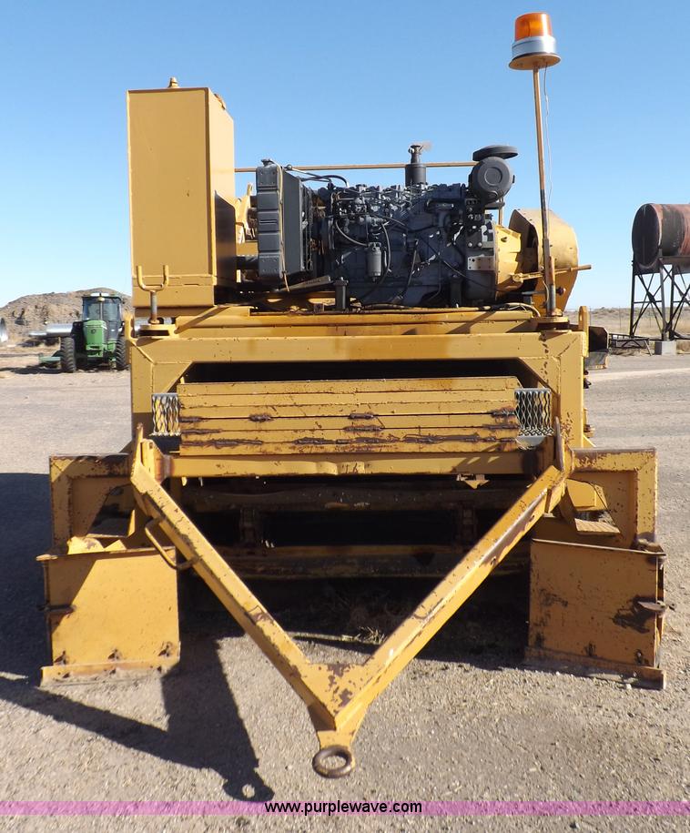 CMI Corp Windrow asphalt elevating machine in Elkhart, KS | Item F6343 ...
