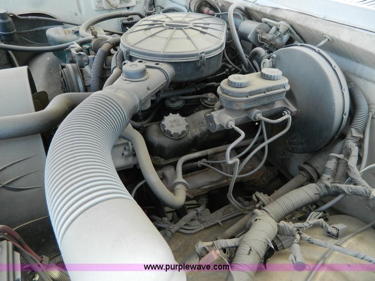 1989 Dodge D100 pickup truck in Norton, KS | Item G7658 sold | Purple Wave