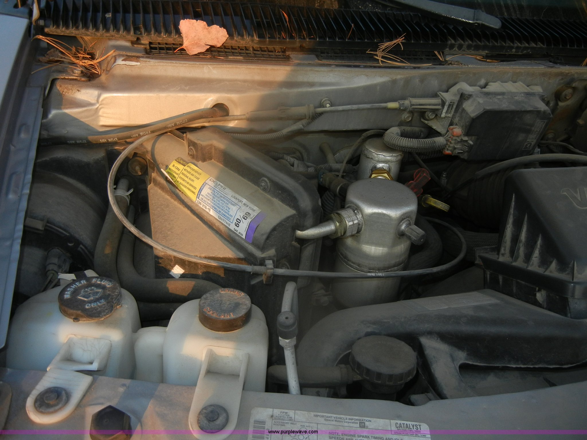 1998 Chevrolet Astro van in Manhattan, KS | Item D4529 sold | Purple Wave