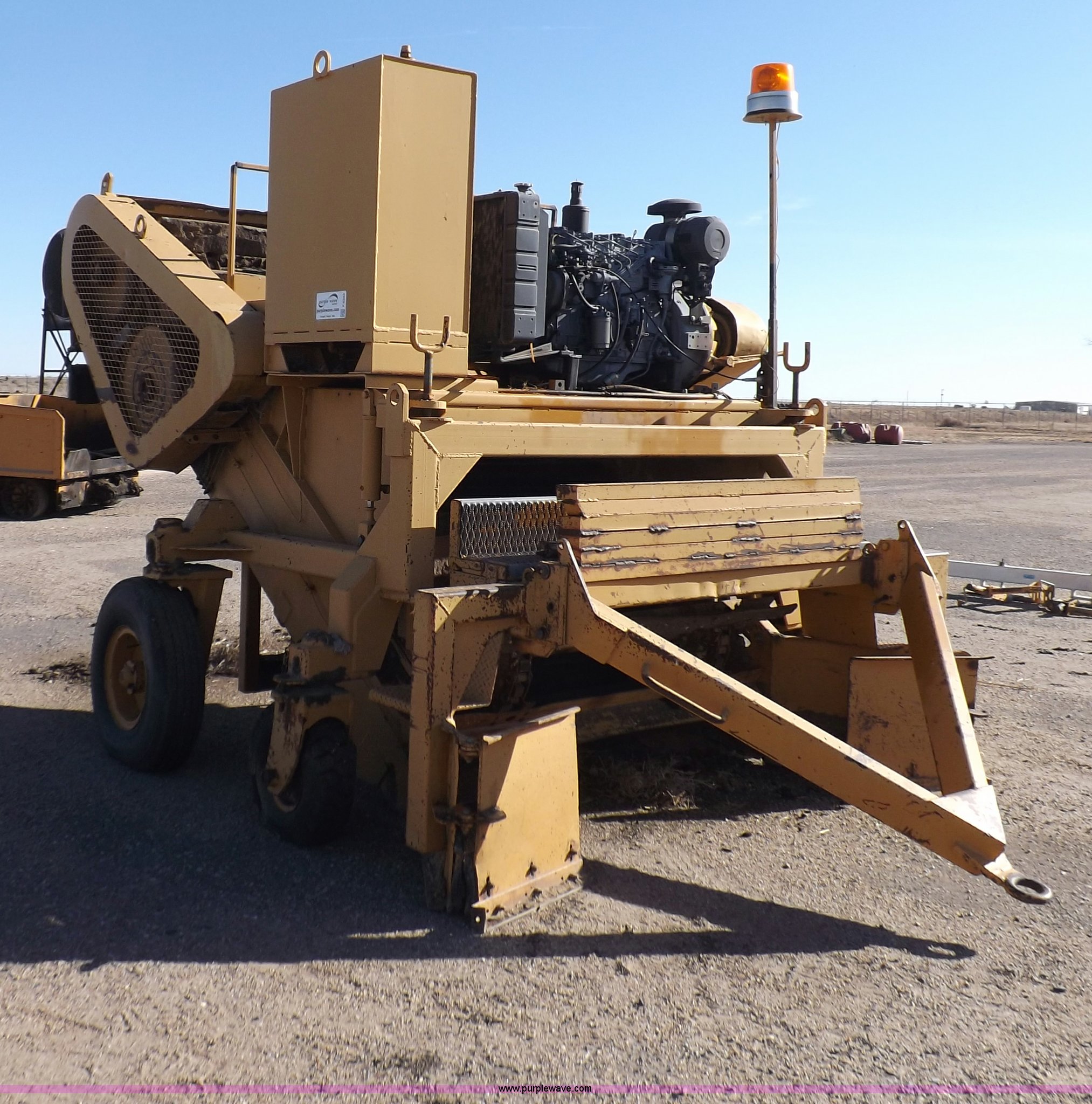 CMI Corp Windrow asphalt elevating machine in Elkhart, KS | Item F6343 ...