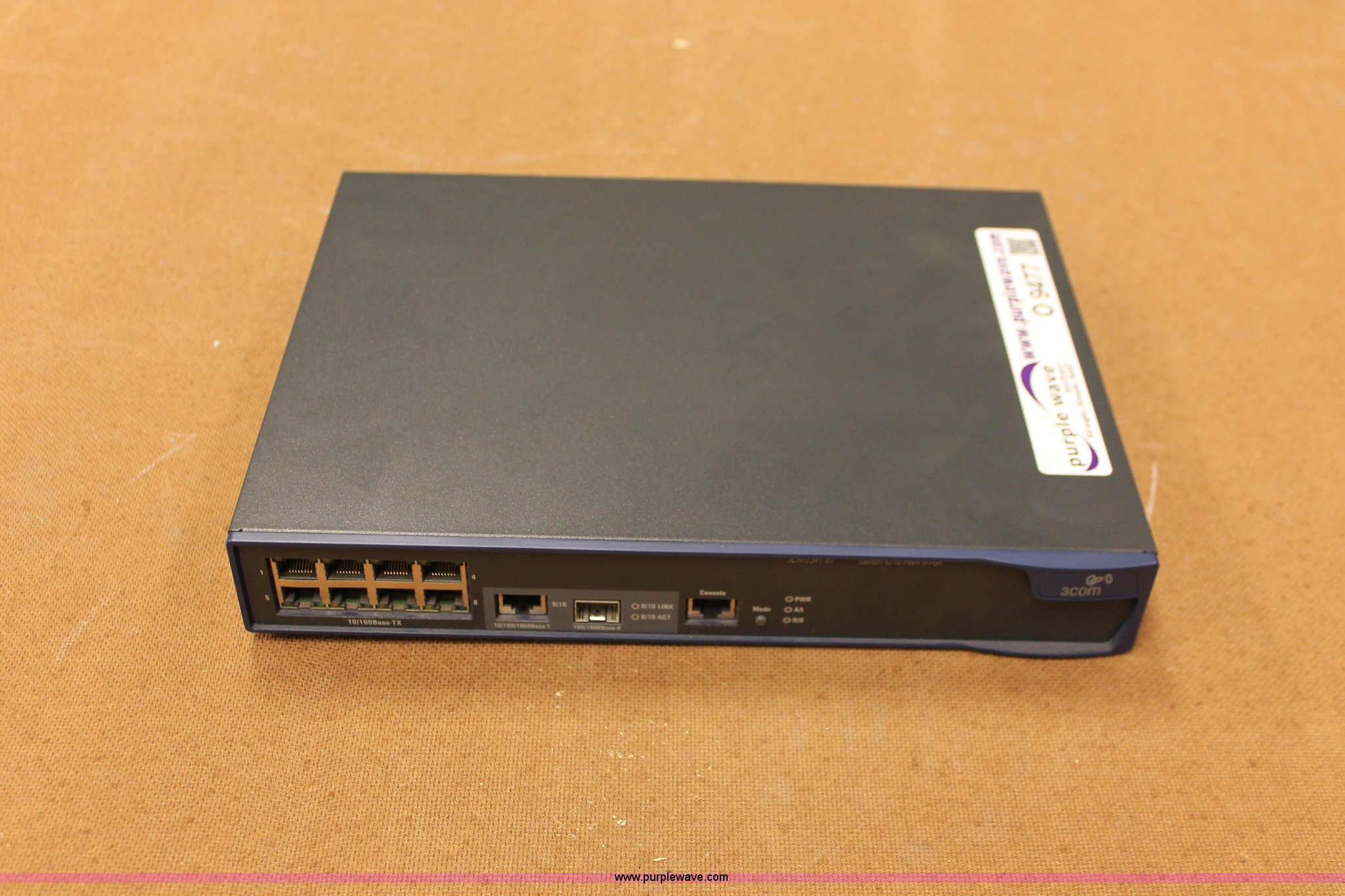 3Com 3CR17341-91 eight port PoE 10/100 Mbps Switch with 1 Gbps SFP ...