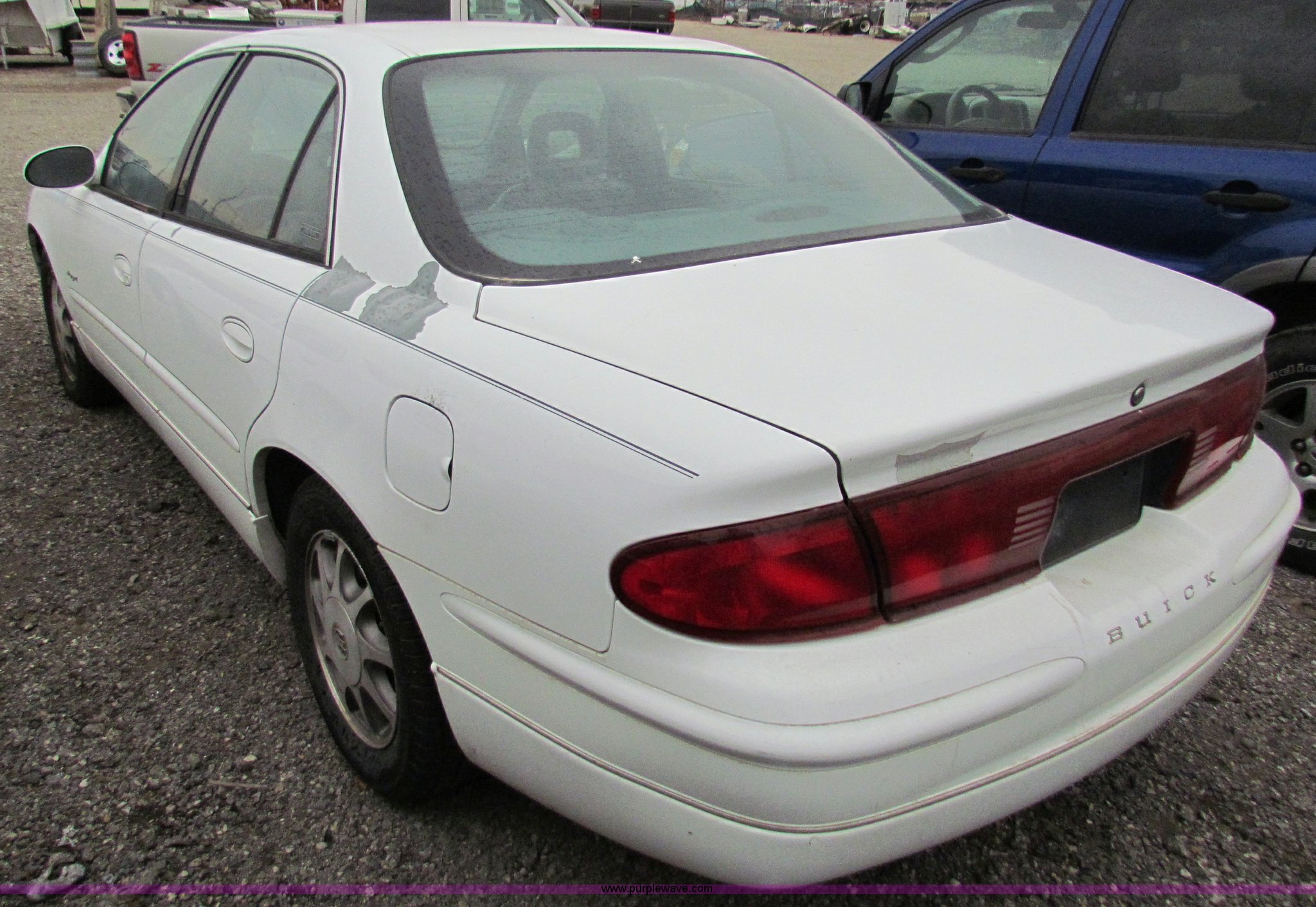 1998 Buick Regal LS in Emporia, KS | Item E8275 sold | Purple Wave