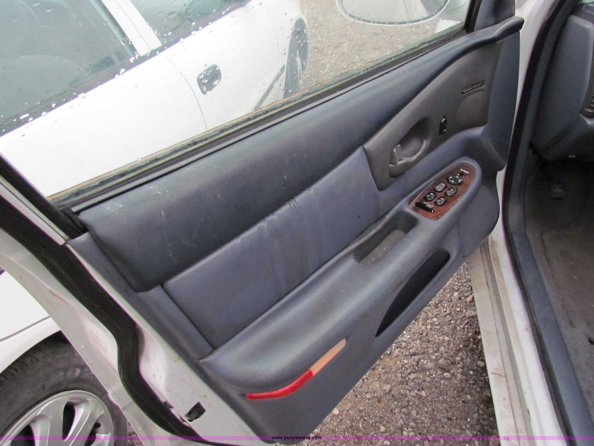 1998 Buick Regal LS in Emporia, KS | Item E8275 sold | Purple Wave