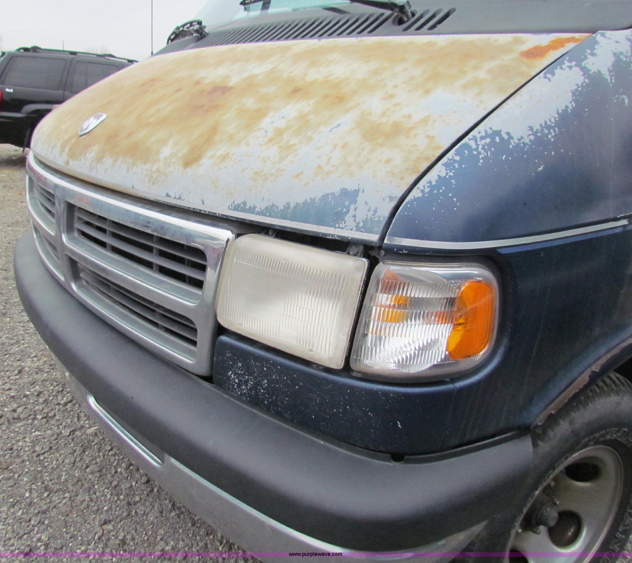 1995 Dodge Ram Mark III van in Emporia, KS | Item E8280 sold | Purple Wave