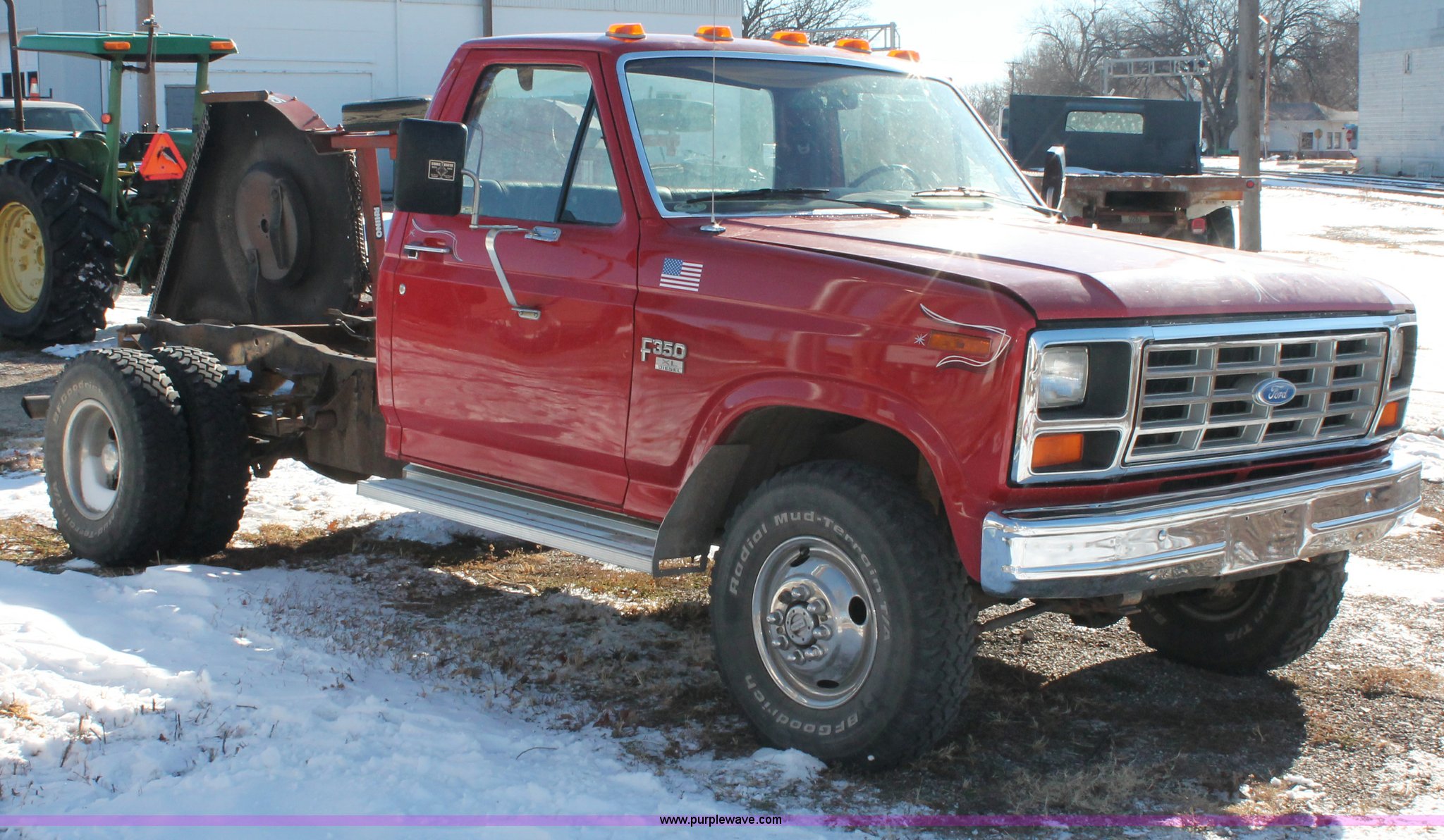 1984 Ford F350 XL truck cab and chassis in Moundridge, KS | Item E2812 ...