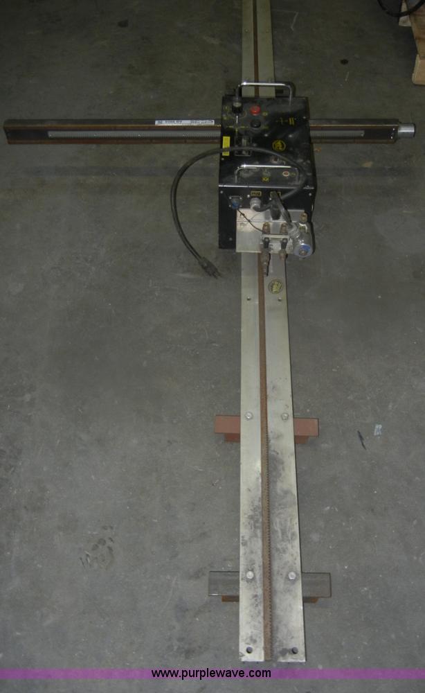 1997 Bug-O-Torch Rail two axis welding/torch cutting guidance unit in ...
