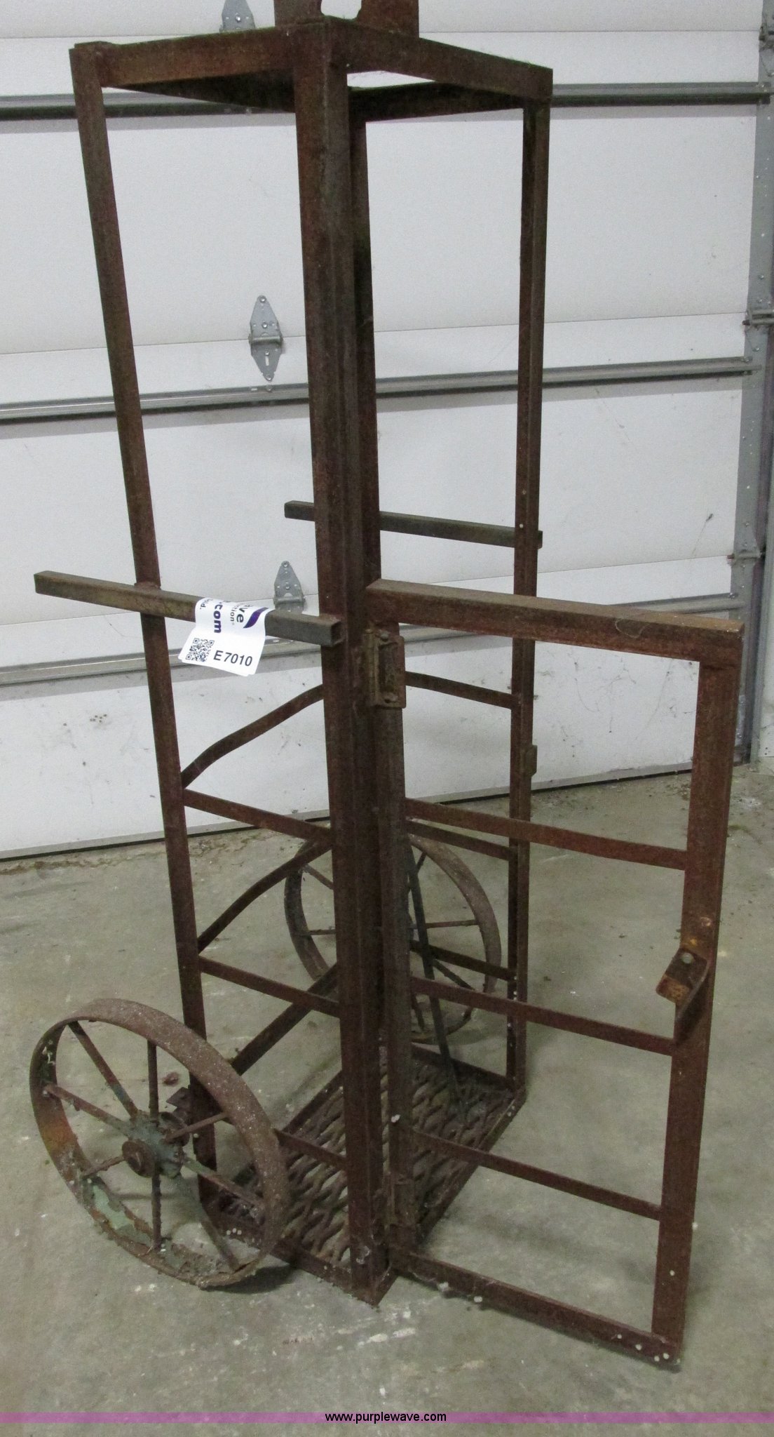 Oxygen/acetylene torch cage in Wright City, MO | Item E7010 sold ...