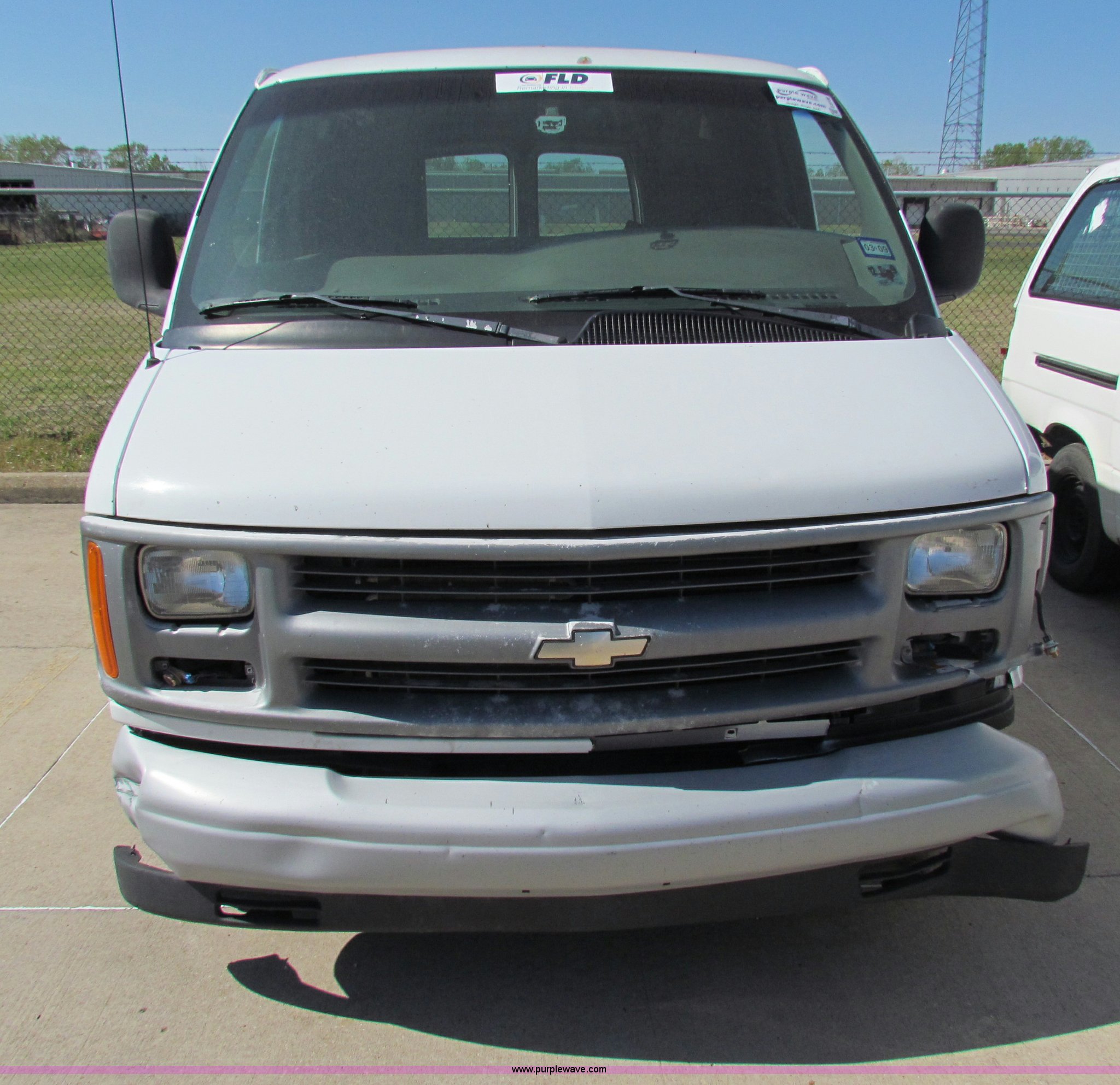 1999 Chevrolet Express G2500 van in Emporia, KS | Item E8108 sold ...