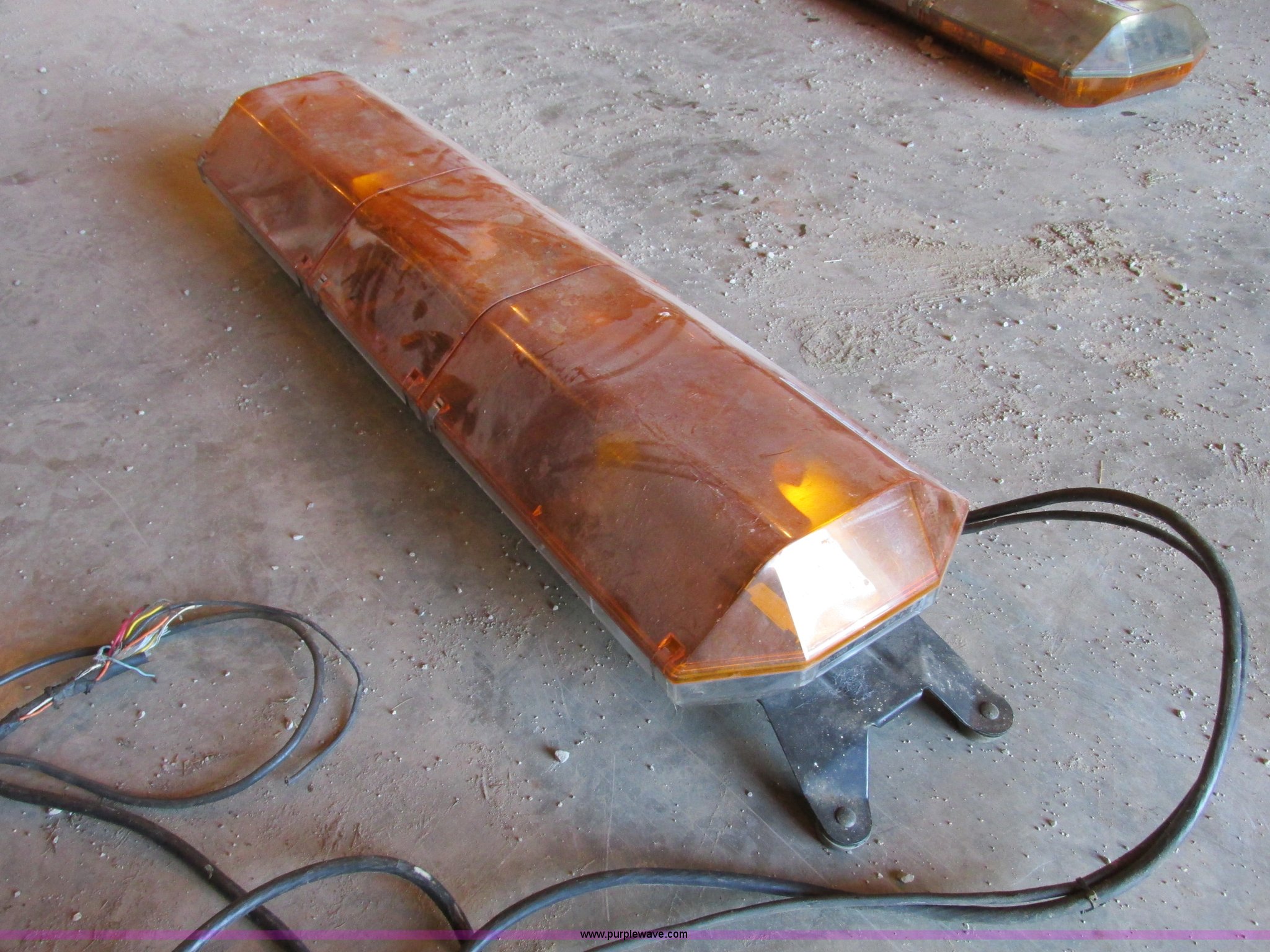 Code 3 MX7000 48" strobe light bar in Odessa, MO | Item Y9696 sold ...
