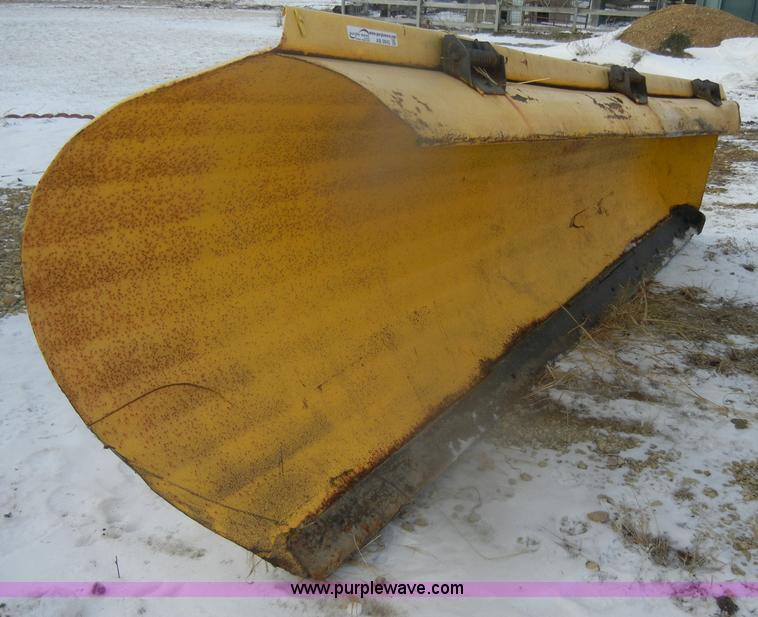 Frink 127" snow funnel plow in Hiawatha, KS | Item AB9842 sold | Purple ...