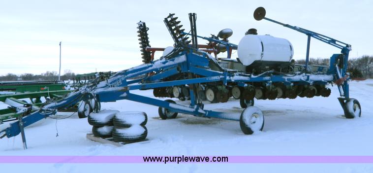 Kinze RF planter in Concordia, KS | Item Y9051 sold | Purple Wave
