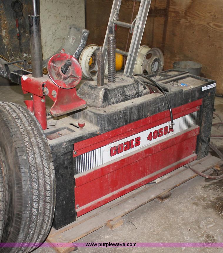 Coats 4050A tire machine in Junction City, KS | Item V9206 sold ...