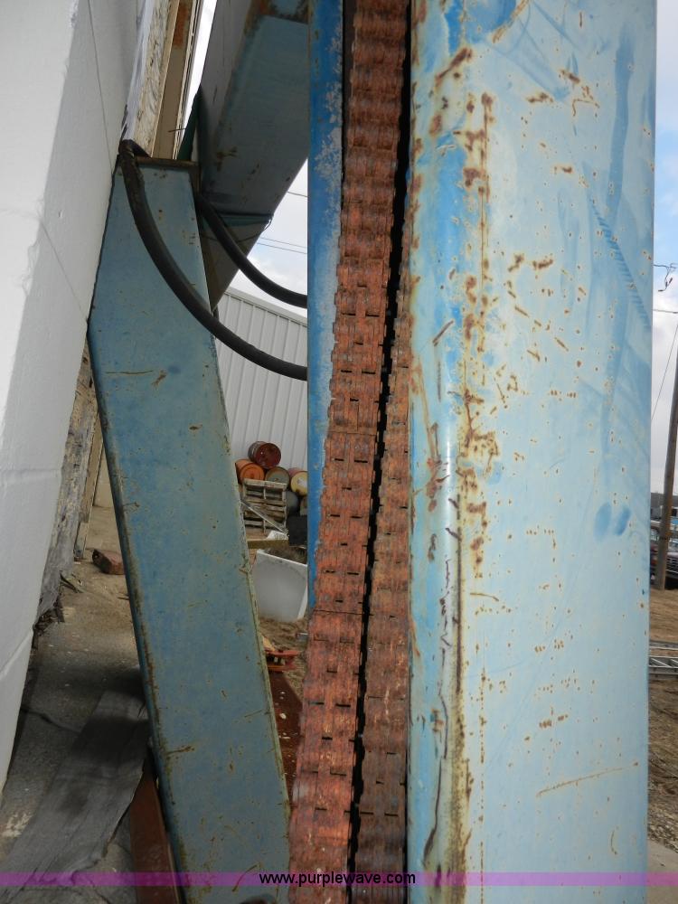 Fenner Stone automotive lift system in Junction City, KS | Item X9229 ...