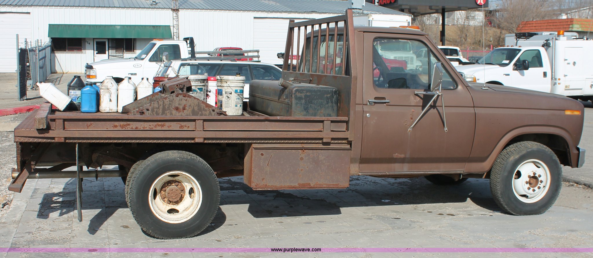 1983 Ford F350 flatbed pickup truck in Junction City, KS | Item E2543 ...