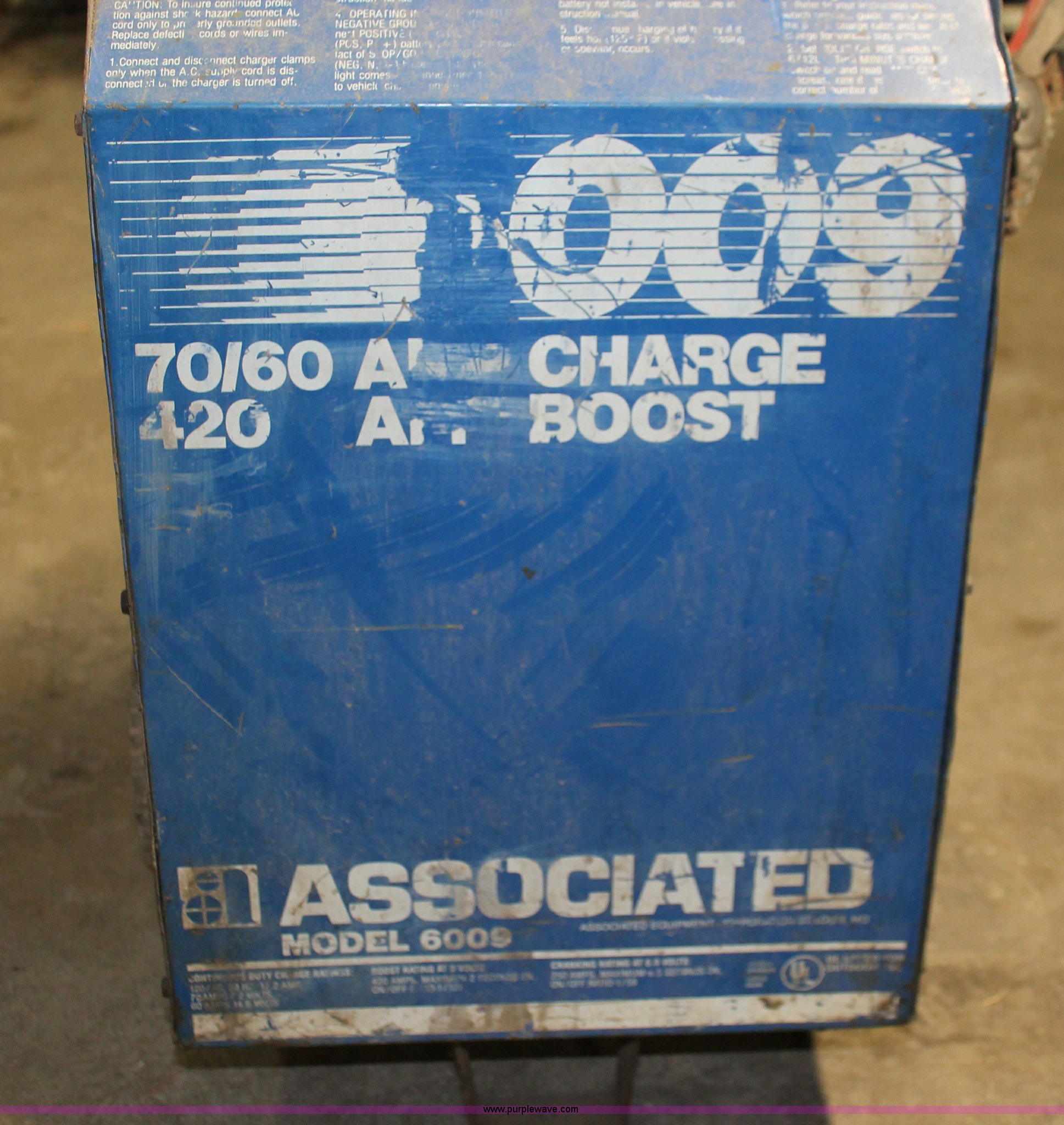 Associated Equipment 6009 battery charger in Junction City, KS | Item ...